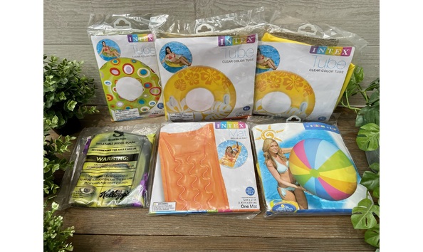 Family Floatie Package w/ Water Blasters