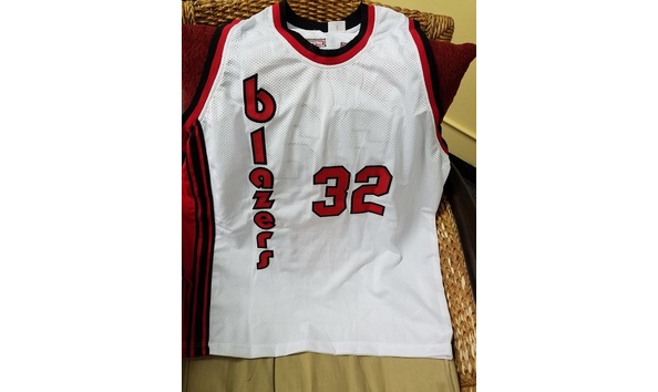 Bill Walton Autographed Jersey