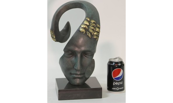 Integrated a Face Bronze Sculpture