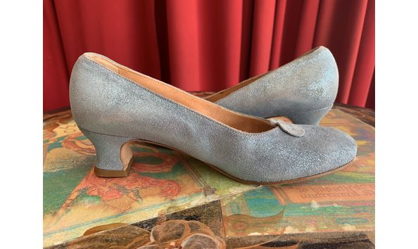 LaDuca Shoes - 1.5" Heels in Blue Sparkle Leather