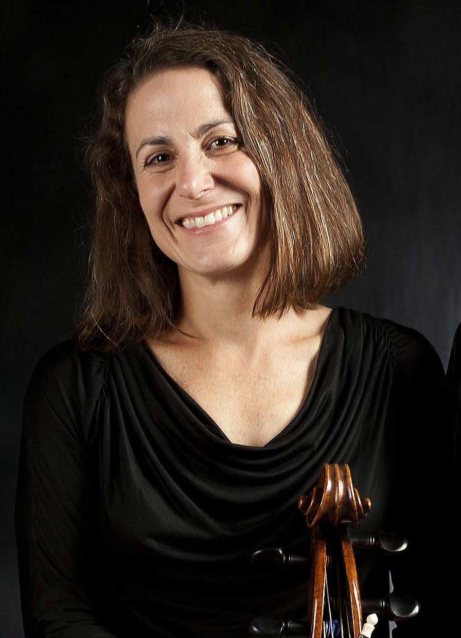 Two Private Cello lessons with Stephanie Vial