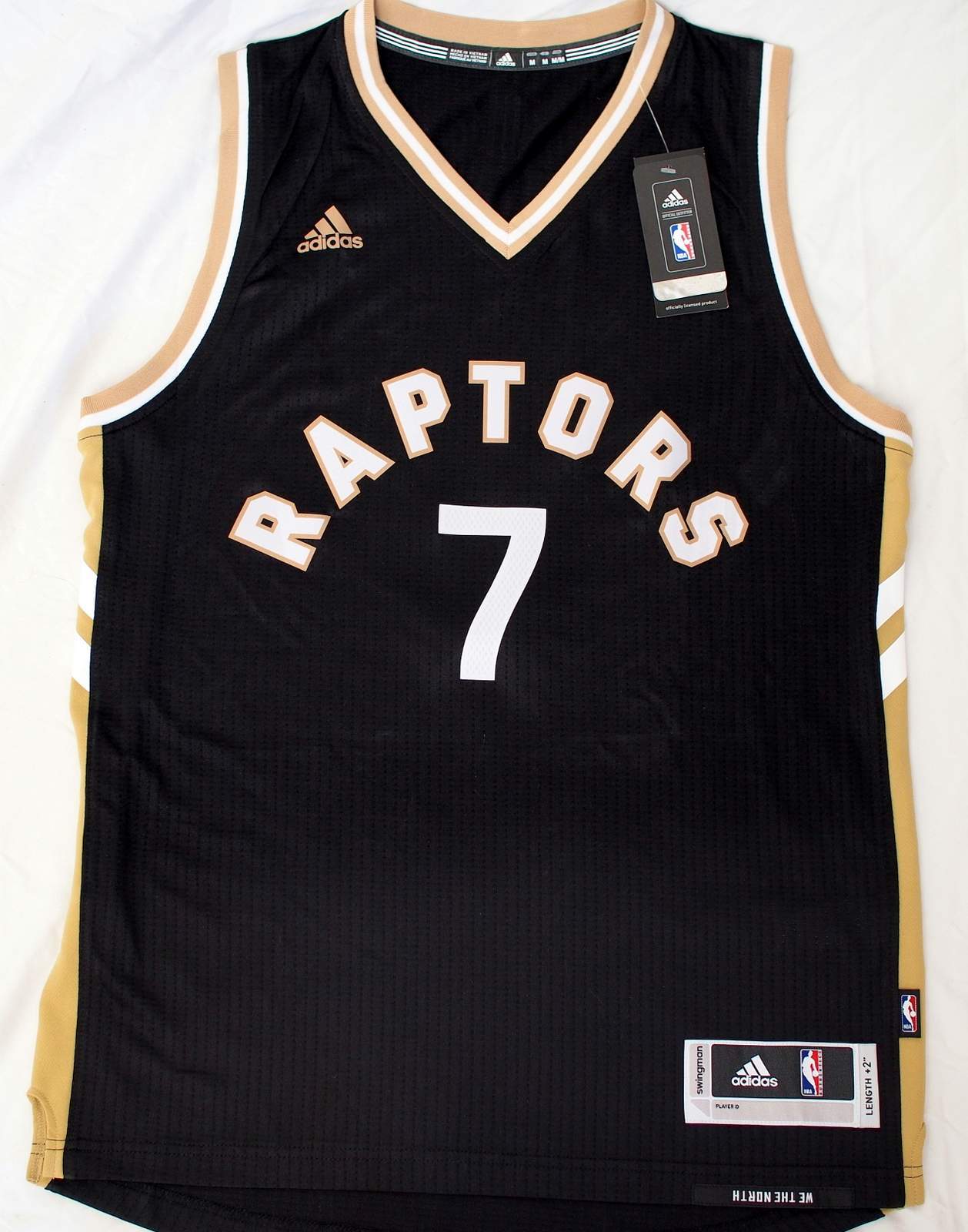 Autographed Toronto Raptors Jersey #7