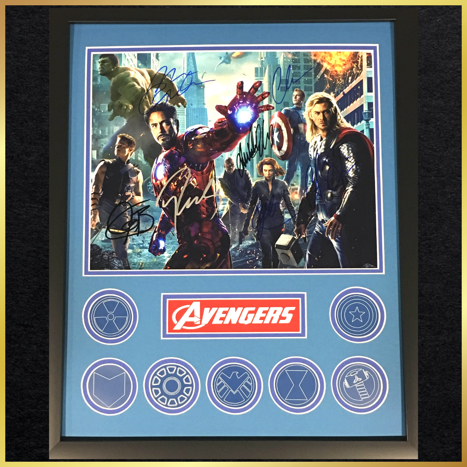 Chris Evans, Robert Downey Jr, Chris Hemsworth, Scarlett Johansson ...
