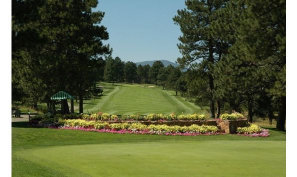 18 Holes for 4 w/ Cart at Hiwan GC