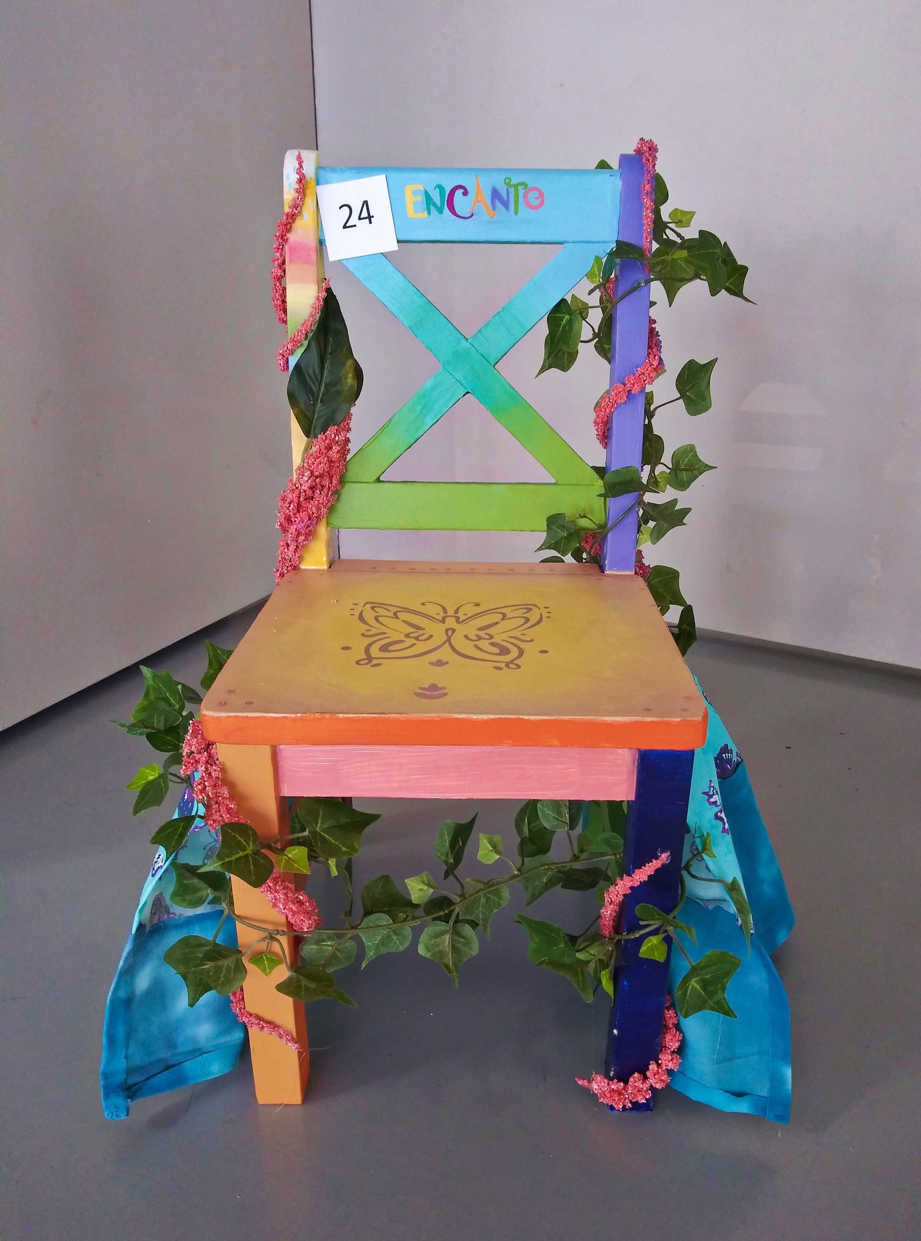 Encanto Chair- Munster High School